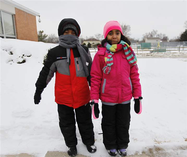 Albums 104+ Pictures Kid Bundled Up For Winter Completed