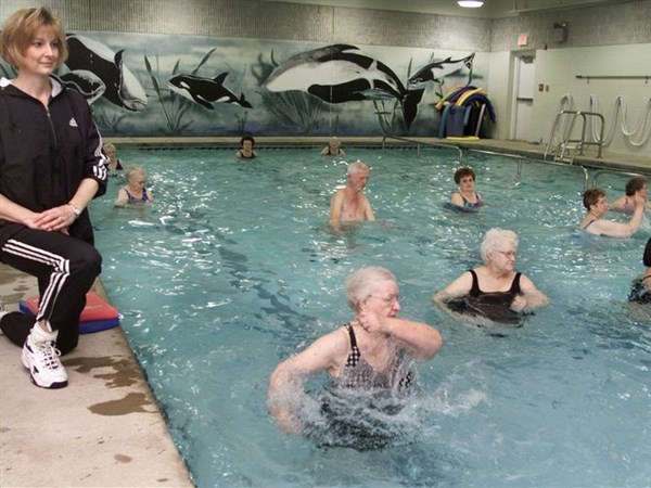 Warm pool water works wonders for arthritic exercisers | The Blade
