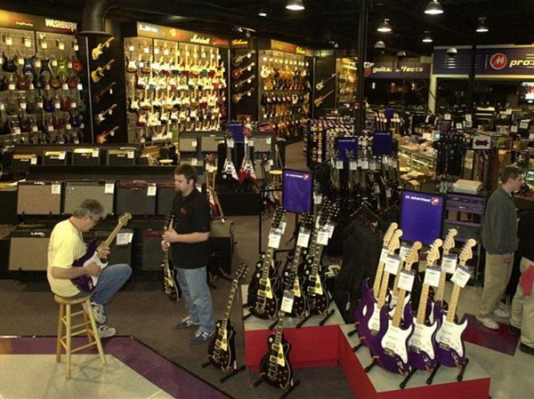 Music superstore rocks local instrument dealers | The Blade