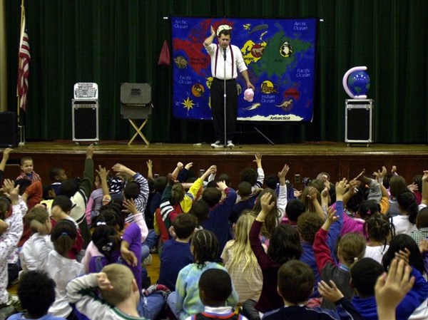 Program puts magic in elementary school | The Blade