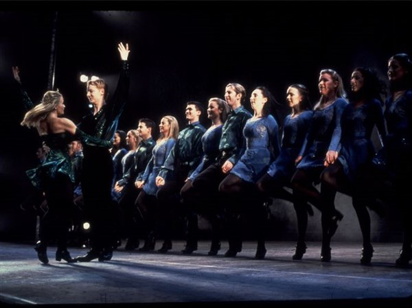 Fancy steps of `Riverdance' tell a feel-good type of story | The Blade