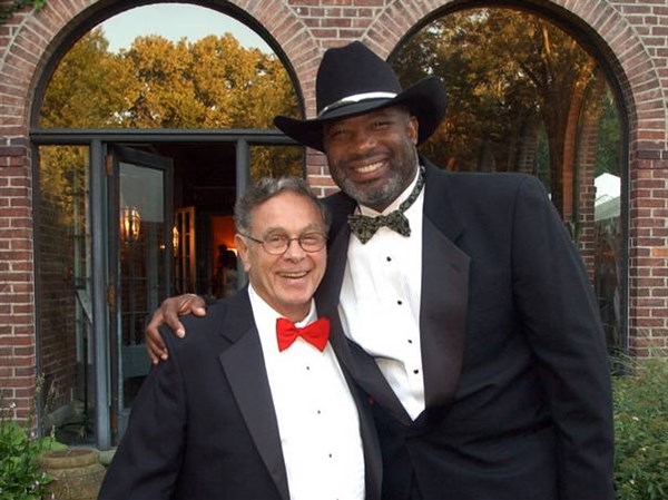 On the town | The Blade