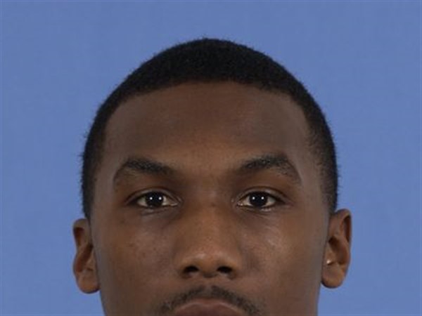 UM s versatile back Perry likes his chances in draft | The Blade