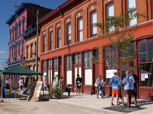 Development in warehouse district draws the inquisitive | The Blade