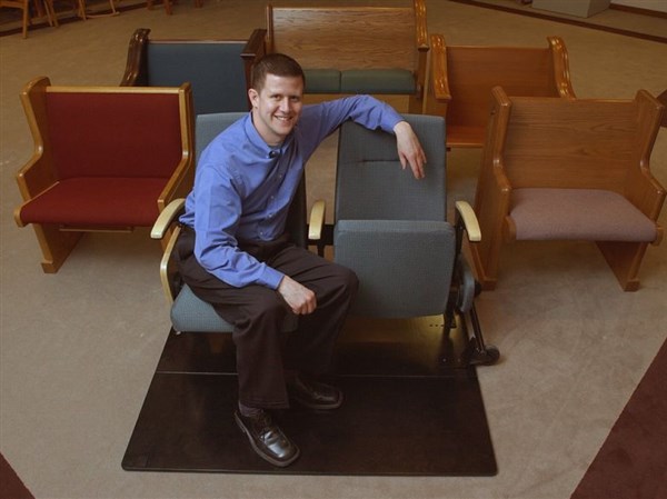 Sauder offers theater-style church seats | The Blade