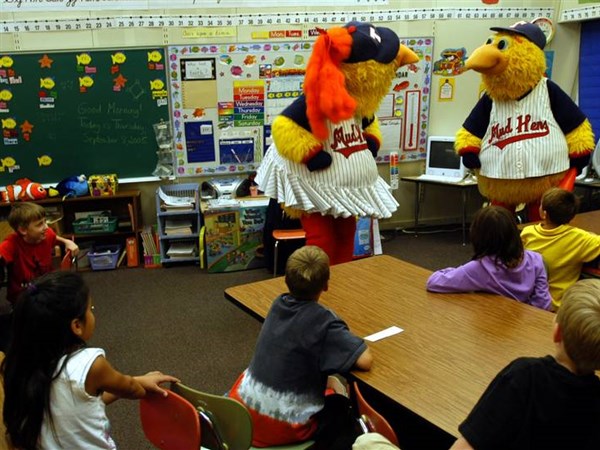 Toledo: Muddy, Muddonna go to bat for reading | The Blade
