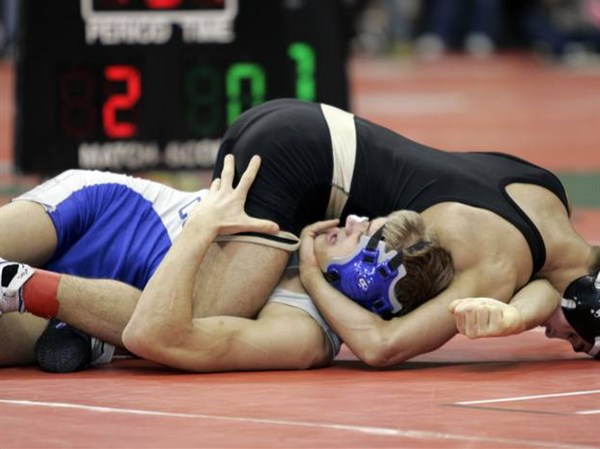 Jones, Eren advance at 119 pounds | The Blade