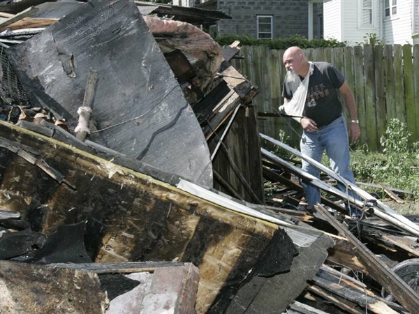 7 flee east-side fire; authorities blame Molotov cocktail | The Blade