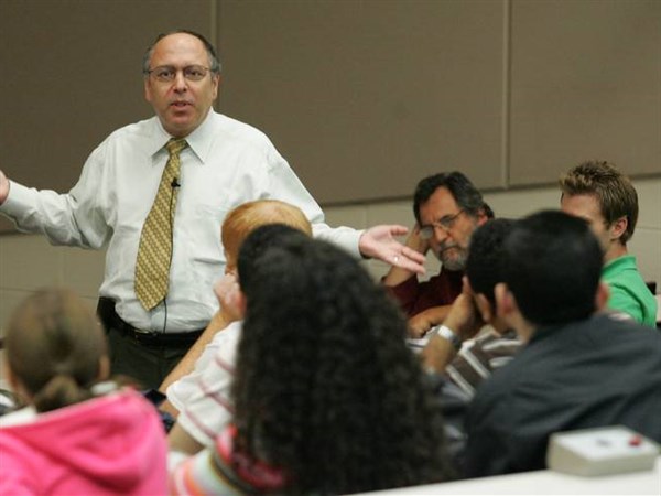 In BGSU talk, 'Crazy Eddie' figure backs better audits | The Blade