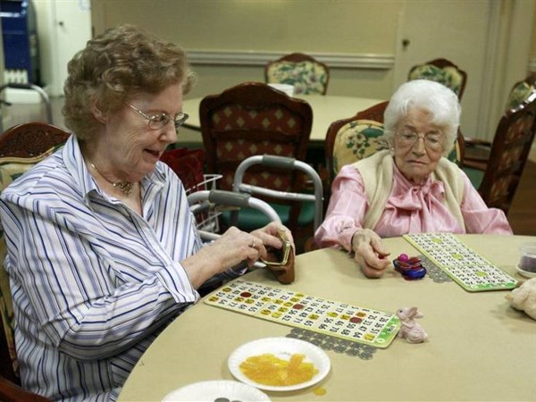 Toledo 24: Luck is a lady at seniors bingo game | The Blade