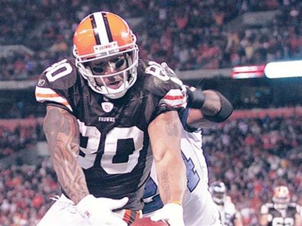 Man on a mission: Browns' Winslow guts it out while hurt | The Blade
