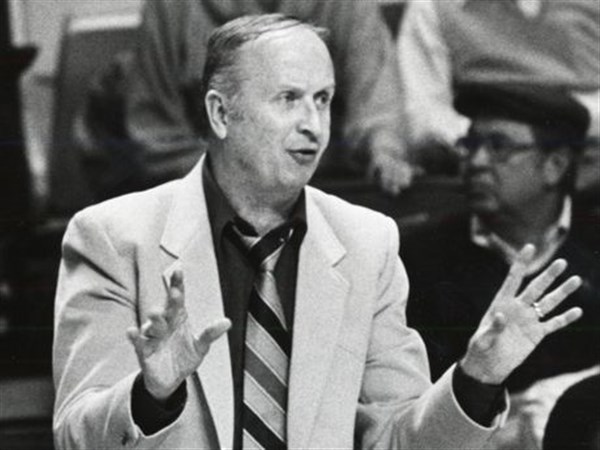 Ex-BG coach: more than colorful coats | The Blade