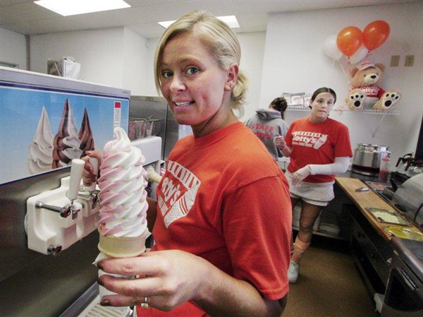 From server to entrepreneur, onetime Netty's worker opens 2nd store ...