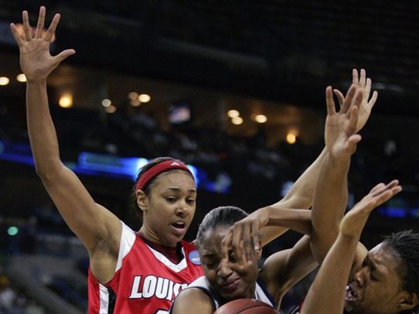 Tar Heels dig out of big hole against Louisville | The Blade