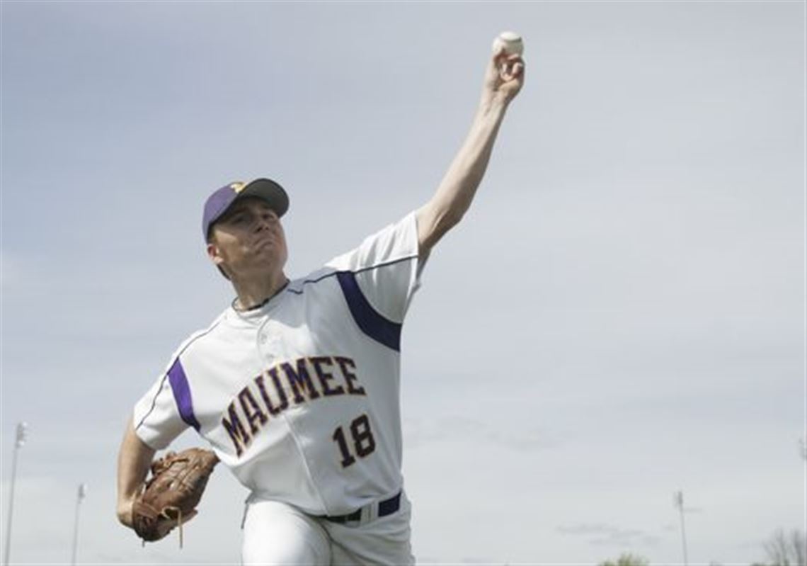 Pitcher Mike Mason