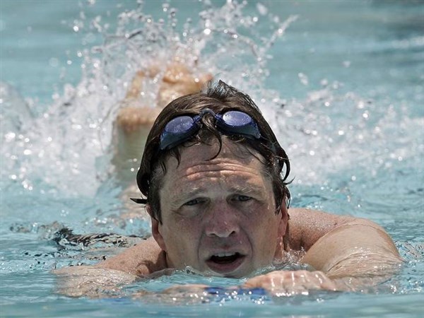 Undaunted by wrinkles, swimmer eyes Beijing | The Blade