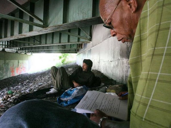 Toledo's homeless population gets tallied | The Blade