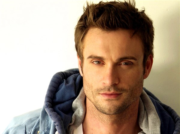 A conversation with soap star, Daniel Goddard, who throws out the first ...