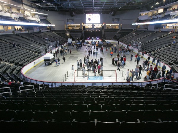 Lucas County Arena sparkles as thousands get sneak peek | The Blade