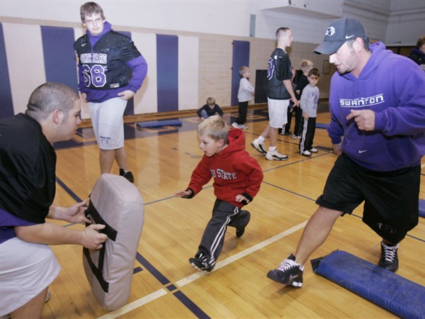 Swanton football team wins big with kids' minicamps | The Blade