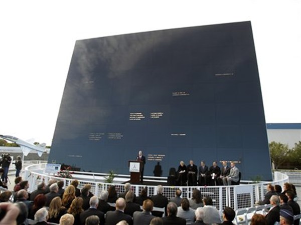 NASA marks 25th anniversary of Challenger accident | The Blade