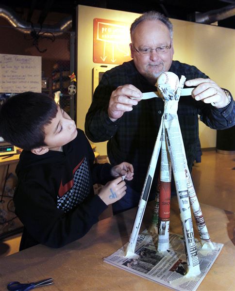 Top 95+ Pictures Tallest Paper Tower With One Sheet Of Paper Completed