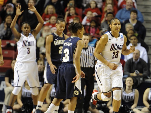 Moore leads Connecticut back into regional final | The Blade