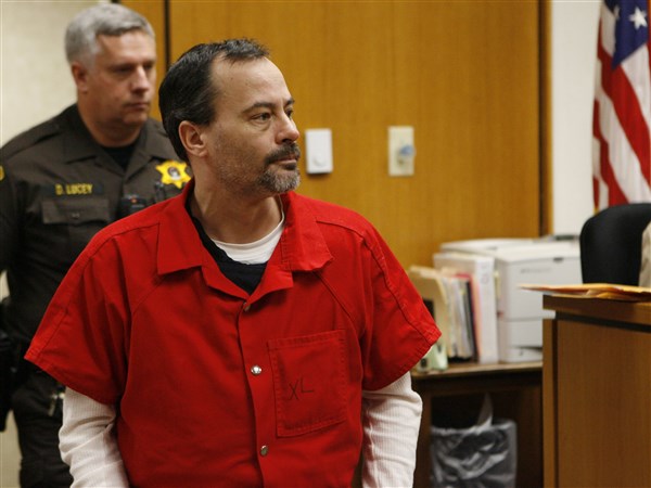 Judge hears petition in Skeltons' divorce | The Blade