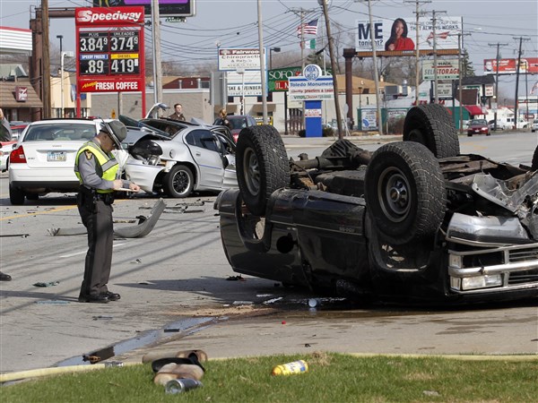 3 injured in Monroe Street crash | The Blade