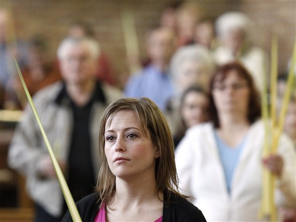Palm Sunday rite heralds start of Holy Week | The Blade