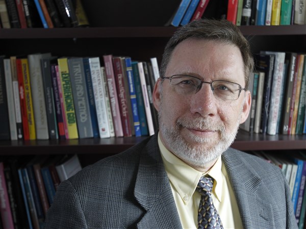 Professor prepares last UT lecture | The Blade
