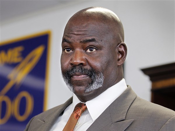 Mayor opposes selling Marina District to local union council | The Blade