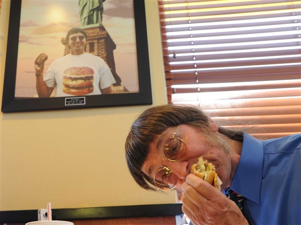 Wisconsin man eats 25,000th Big Mac on 39th anniversary of eating his ...