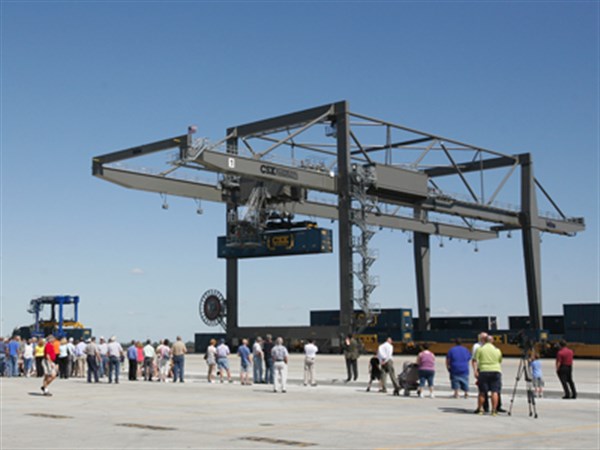 Open house at CSX intermodal terminal draws 2,000 to North Baltimore ...