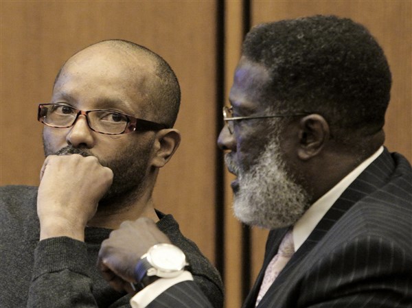 Sobbing witness tells Cleveland jury that suspect in deaths of 11 women ...