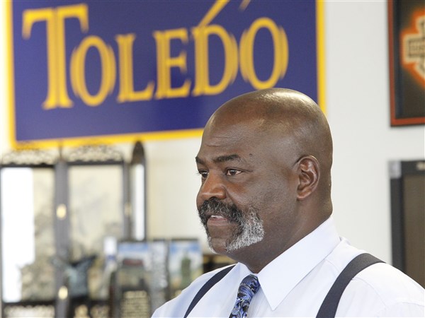 Mayor Bell responds to AFSCME union protests | The Blade