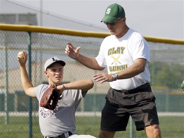 Fan's big win is home run for Clay | The Blade