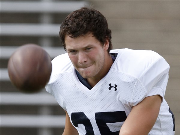 UT MBA student fulfills his dream of playing football | The Blade