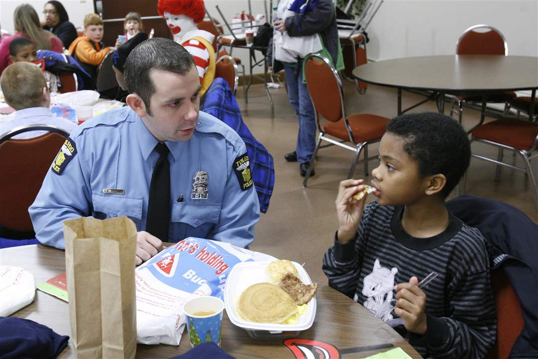 TPD 12 Kids of Christmas shopping trip - The Blade
