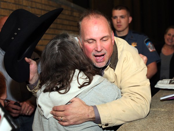 Jury: Hospital must pay Garth Brooks $1M for not building women's ...