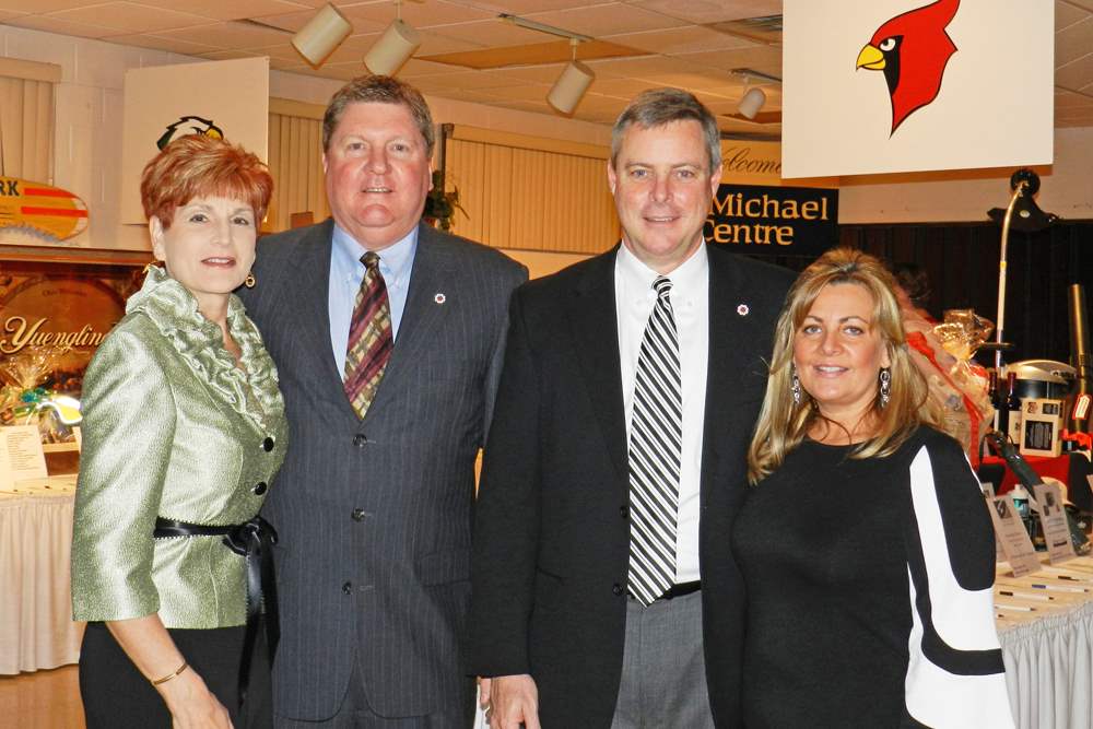 On the Town: Steppin' Out, Bird Cage Ball - The Blade