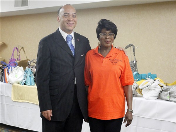 Ushers' presence a welcome signal | The Blade