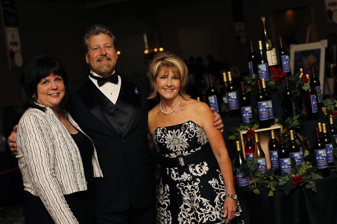 On The Town: Fund-raising in bloom - The Blade