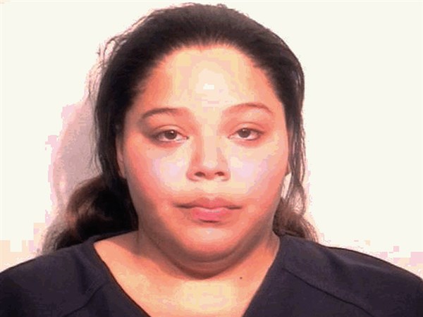 Woman charged with leaving son in car | The Blade