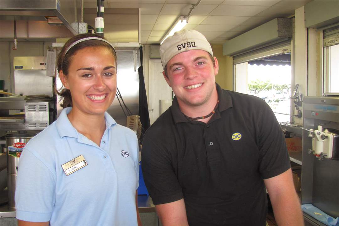 On the Town: Summer Sailing - The Blade