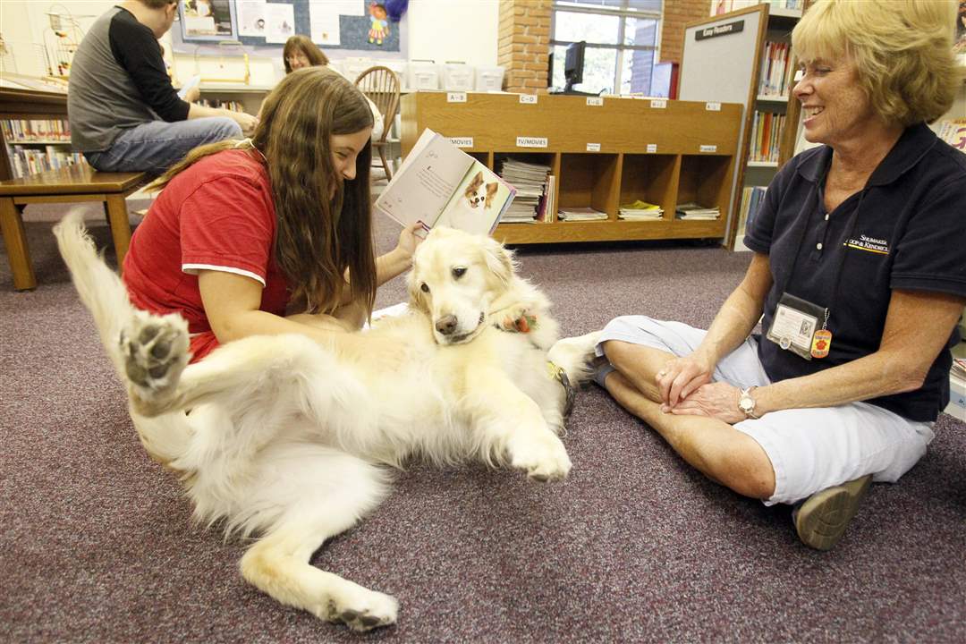 Sylvania 'Sit! Stay! Read!' therapy dog program - The Blade