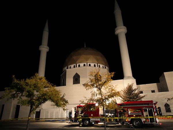 Perrysburg Township firefighters respond to report of smoke at Islamic ...