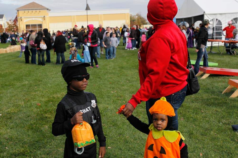 Levis Commons Fall Festival - The Blade