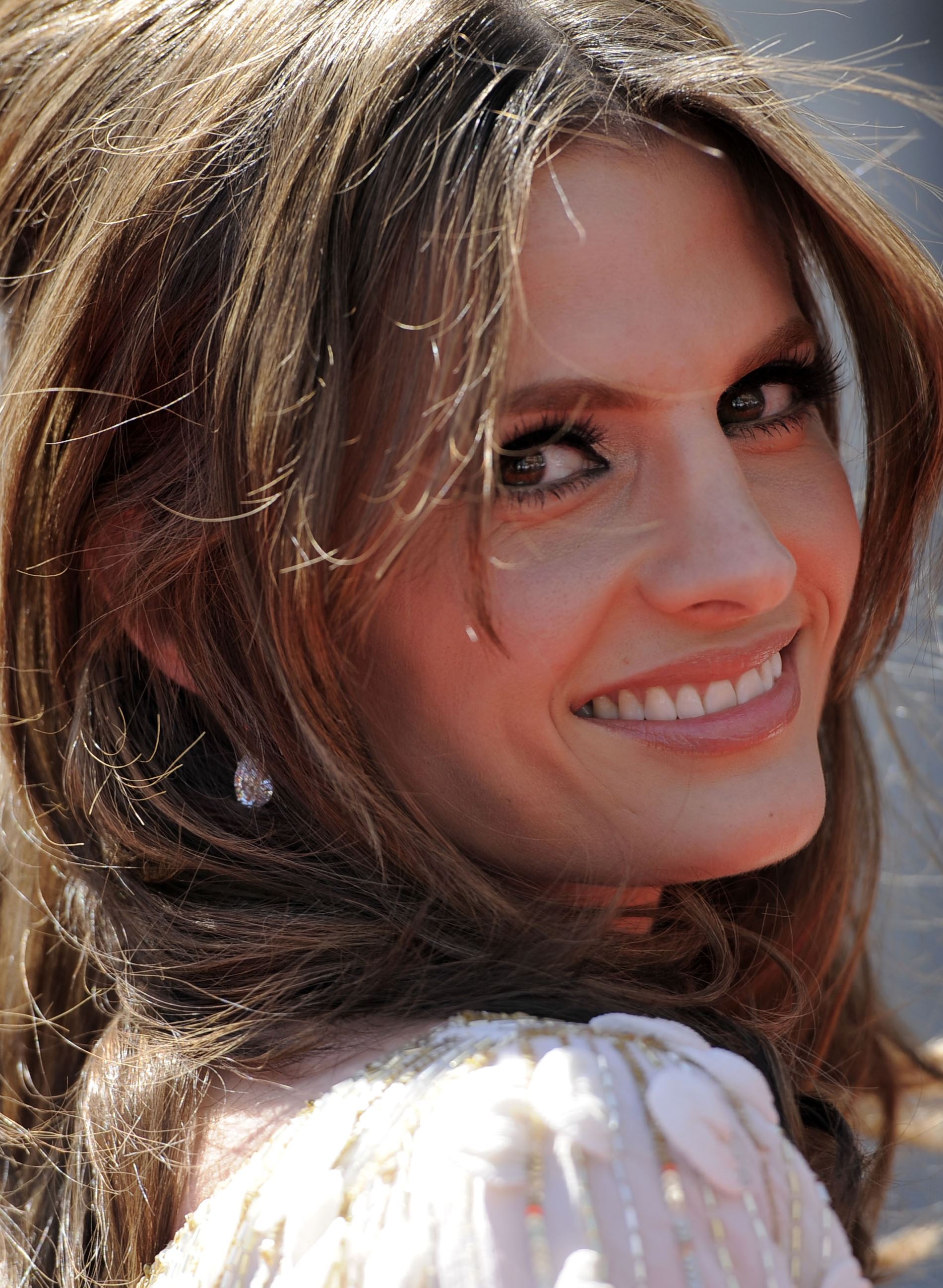 With romance, ‘Castle’ feels like a different series to Stana Katic ...