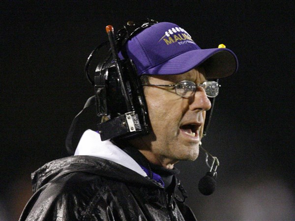Maumee football coach steps down | The Blade